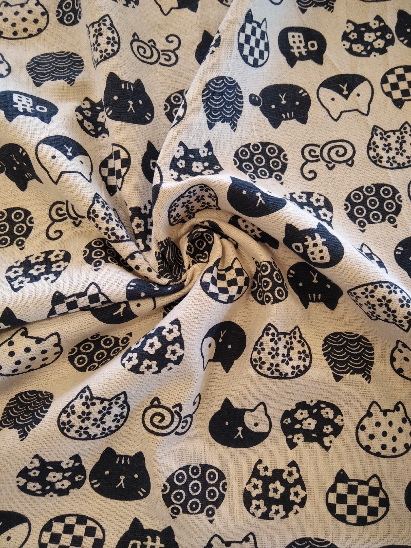 Lněné tkaniny | Kvalitní látky skladem | #TEXTIL-METRAZ.CZ